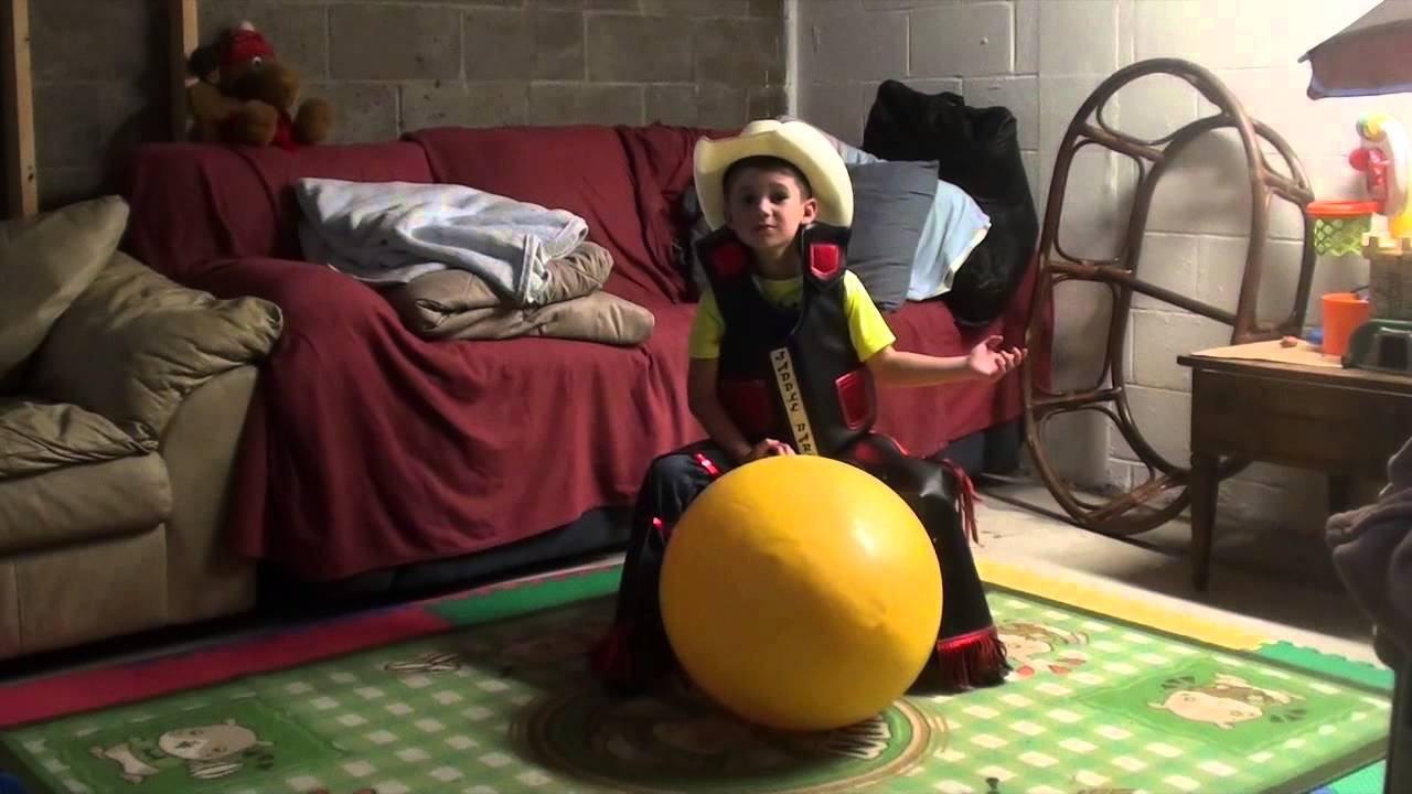 Colton Bull riding about fun 2015 - YouTube