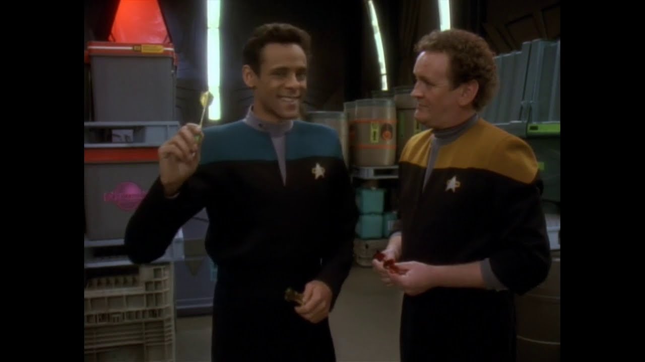 Their first dart game (DS9: Prophet Motive) - YouTube