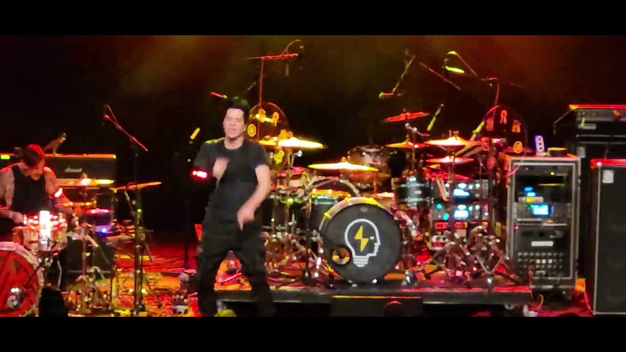 Versus Me - Control live - YouTube