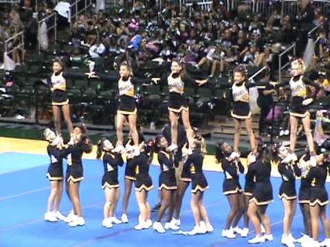 maddy 2013 cheer - YouTube