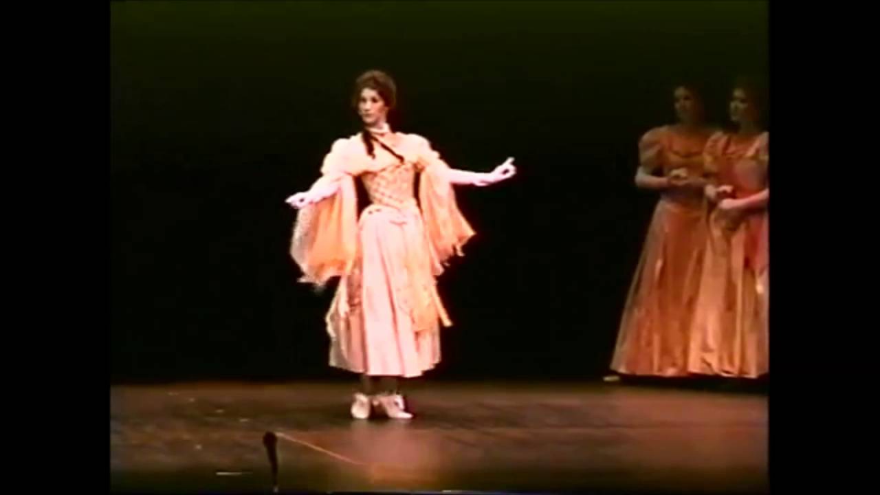 Sarabande from Suite No 12 in d minor, HWV 437 - YouTube