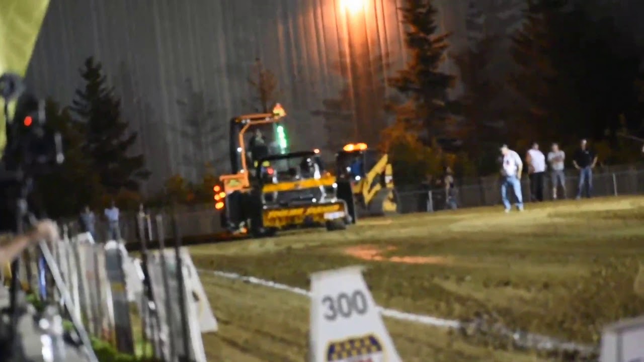 Mike Manke Foolish Farmer Hammond Lions Club Pull 2019 - YouTube