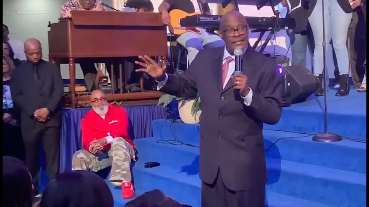 Marvin Winans - Hymn Turns To PRAISE BREAK @ Musical Memorial Service ...