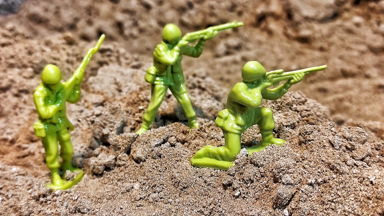 stopmotion | Epic surprise attack (Army men under fire) 💥🥺 - YouTube