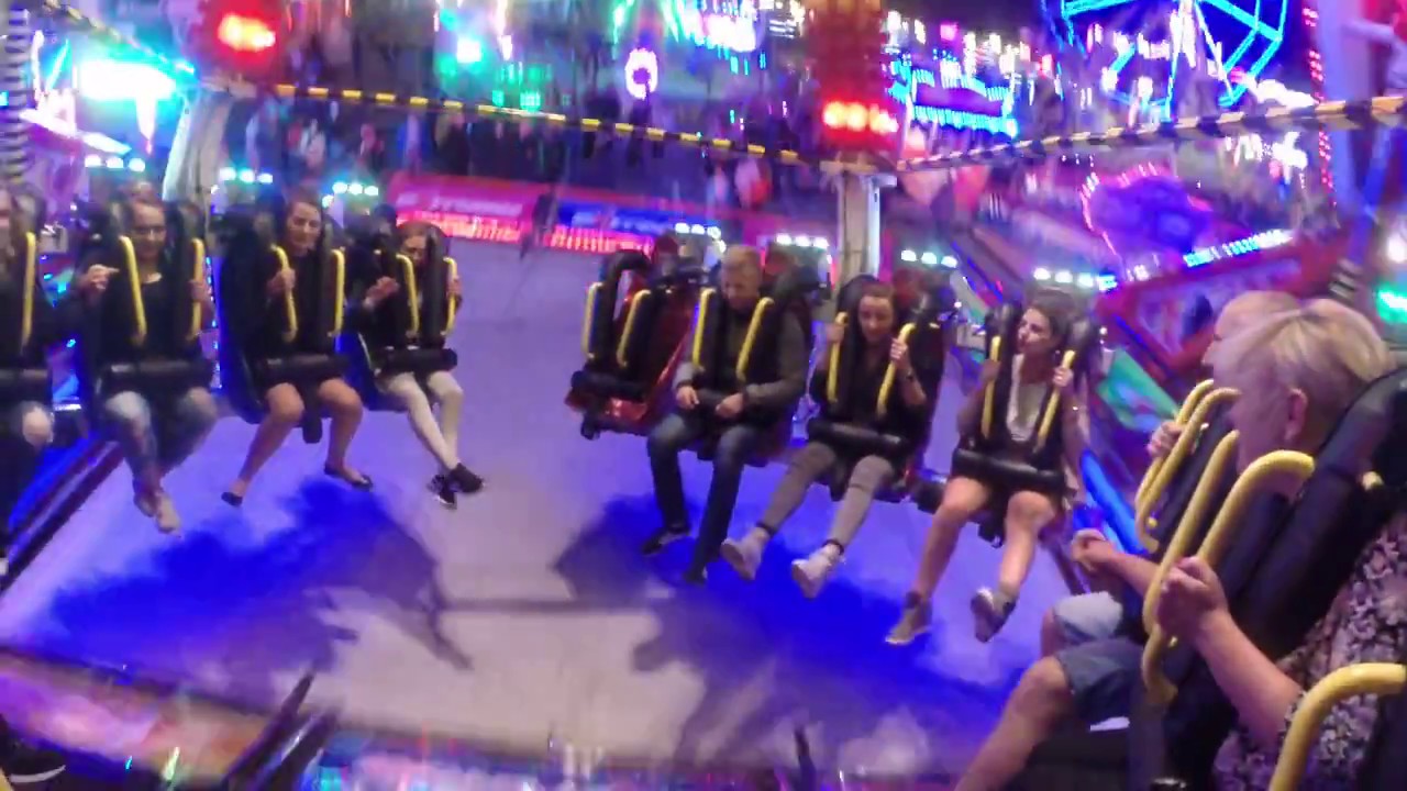 Karuzela Extreme (Jan Novy) On ride 4 - Kutno - Święto Róży 2017 - YouTube