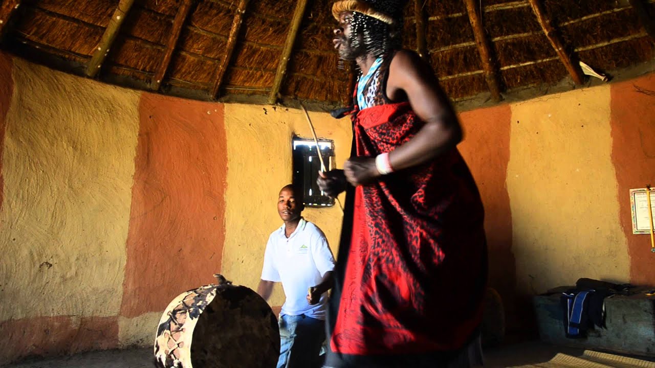 Isangoma's dance Isandlwana - YouTube