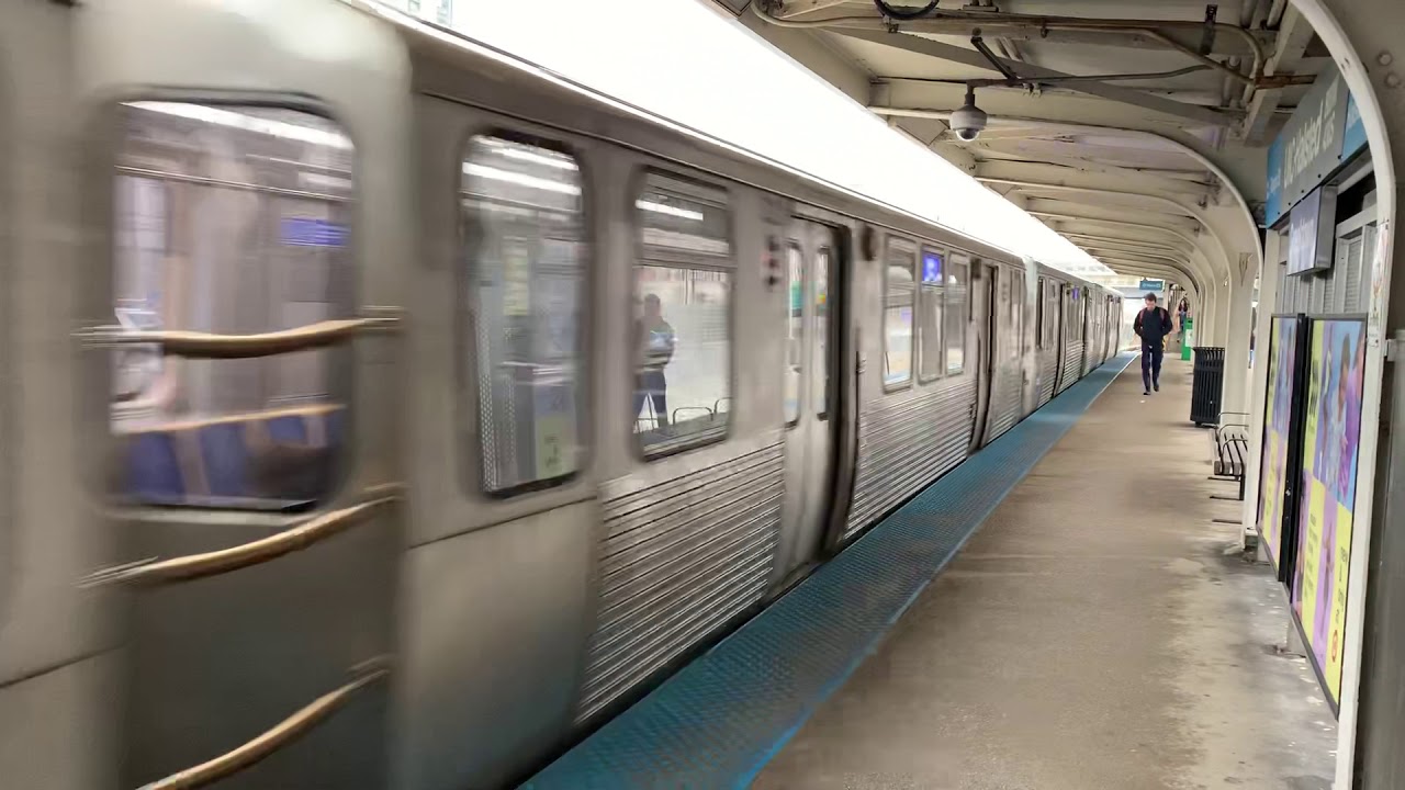 CTA 5000 Series Blue Line Train Enters UIC-Halsted - YouTube