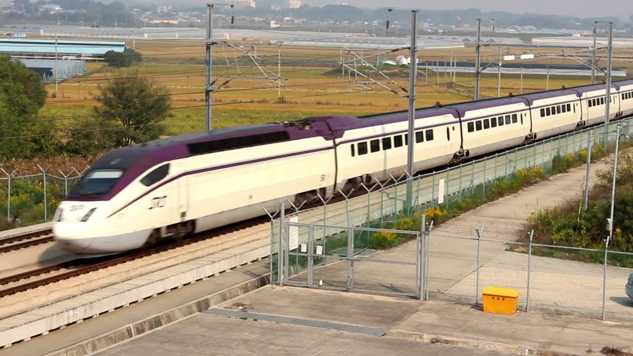 [KTX주행영상] SRT 고속열차 끼리의 교행. - YouTube