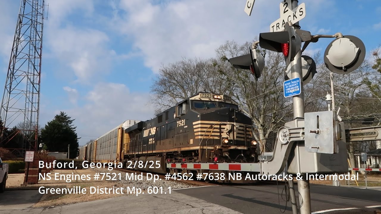 NS Engines #7521 Mid Dp. #4562 #7638 NB Autoracks & Intermodal Buford ...