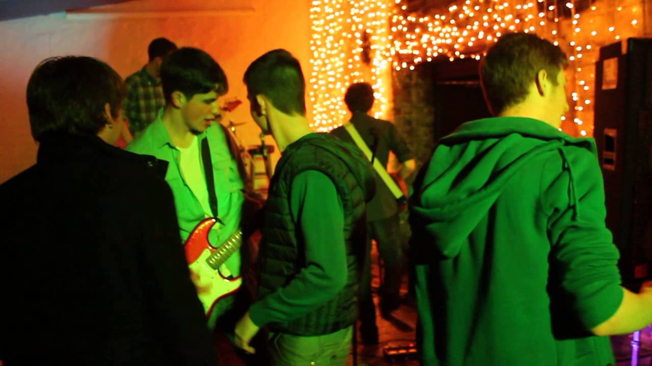 Jousting With Chairs - YouTube