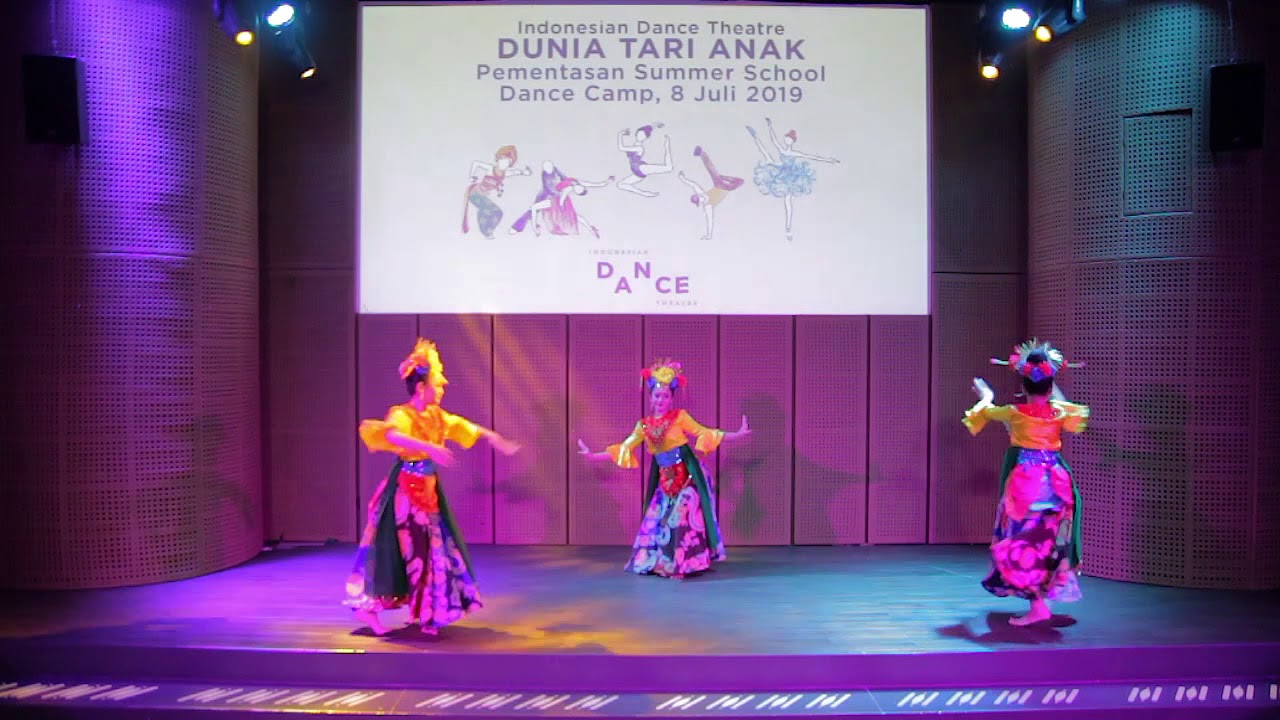 IDT SUMMER SCHOOL PERFORMANCE " DUNIA TARI " - YouTube
