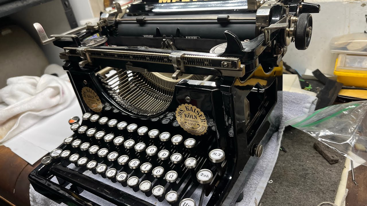 Mercedes Standard Typewriter FRAKTUR! Mint Condition -Restored, new ...