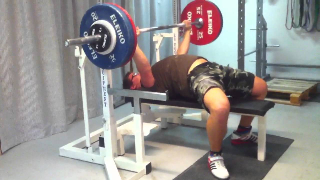 Lars: bænkpres max greb 1x127.5 kg - YouTube