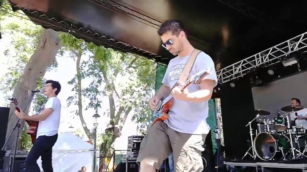 Sunday Soundcheck - Jamie & The Marx ( Human ) - YouTube