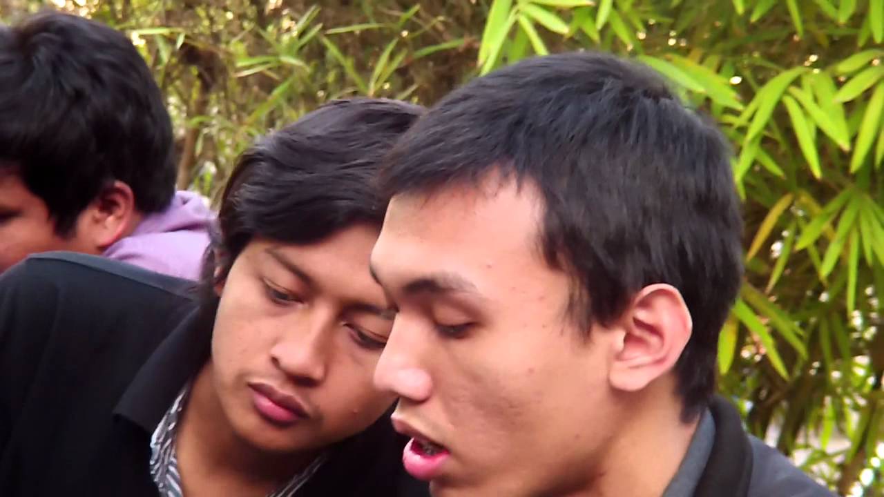 pemuda tergalau di UII - just for fun :) - YouTube