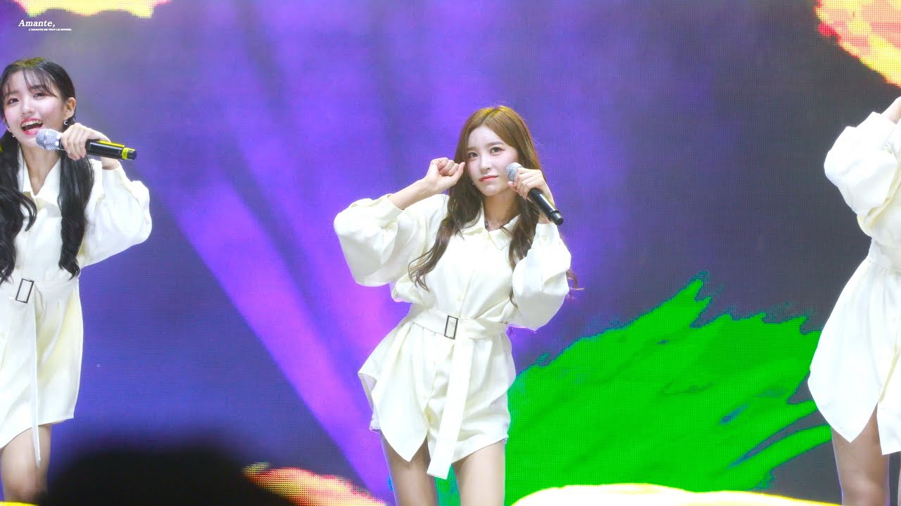 191002 버스터즈 형서 "새콤달콤" 뮤콘 쇼케이스 - YouTube