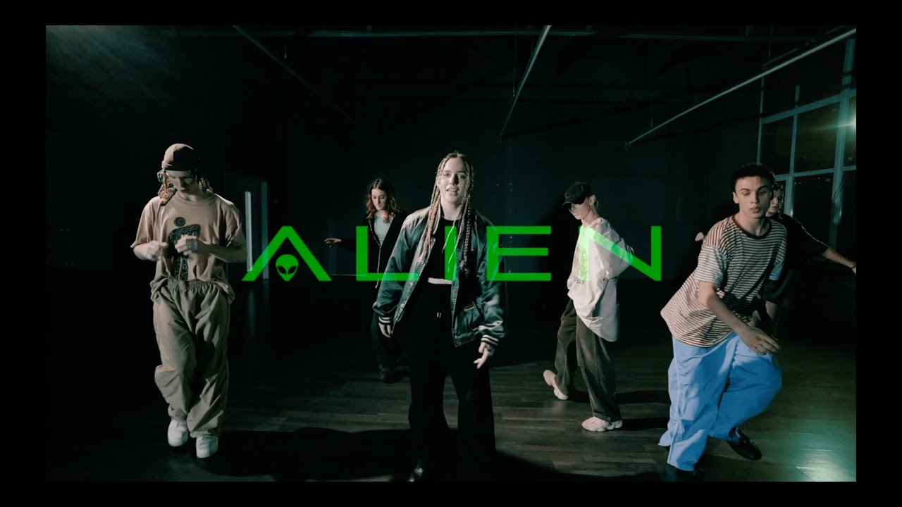 ALIENS | Drake - No Friends In The Industry - YouTube