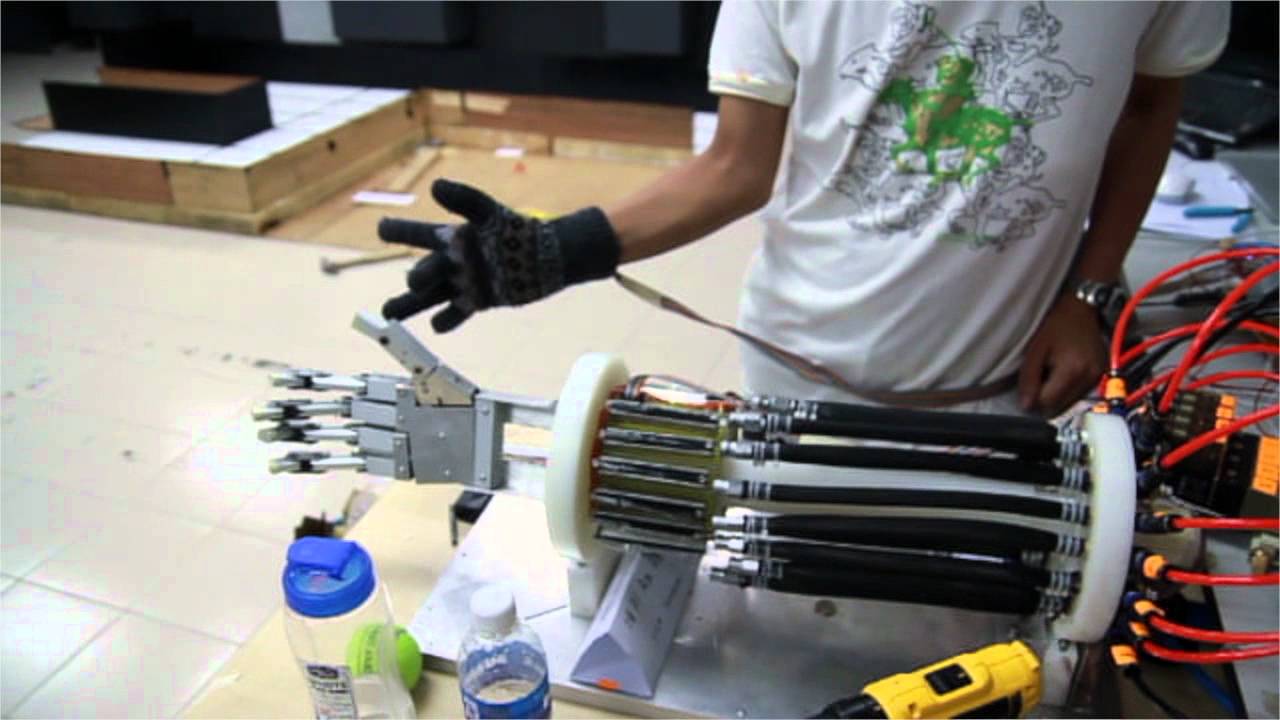 PAM Robotic Hand - Swinburne University of Technology - YouTube