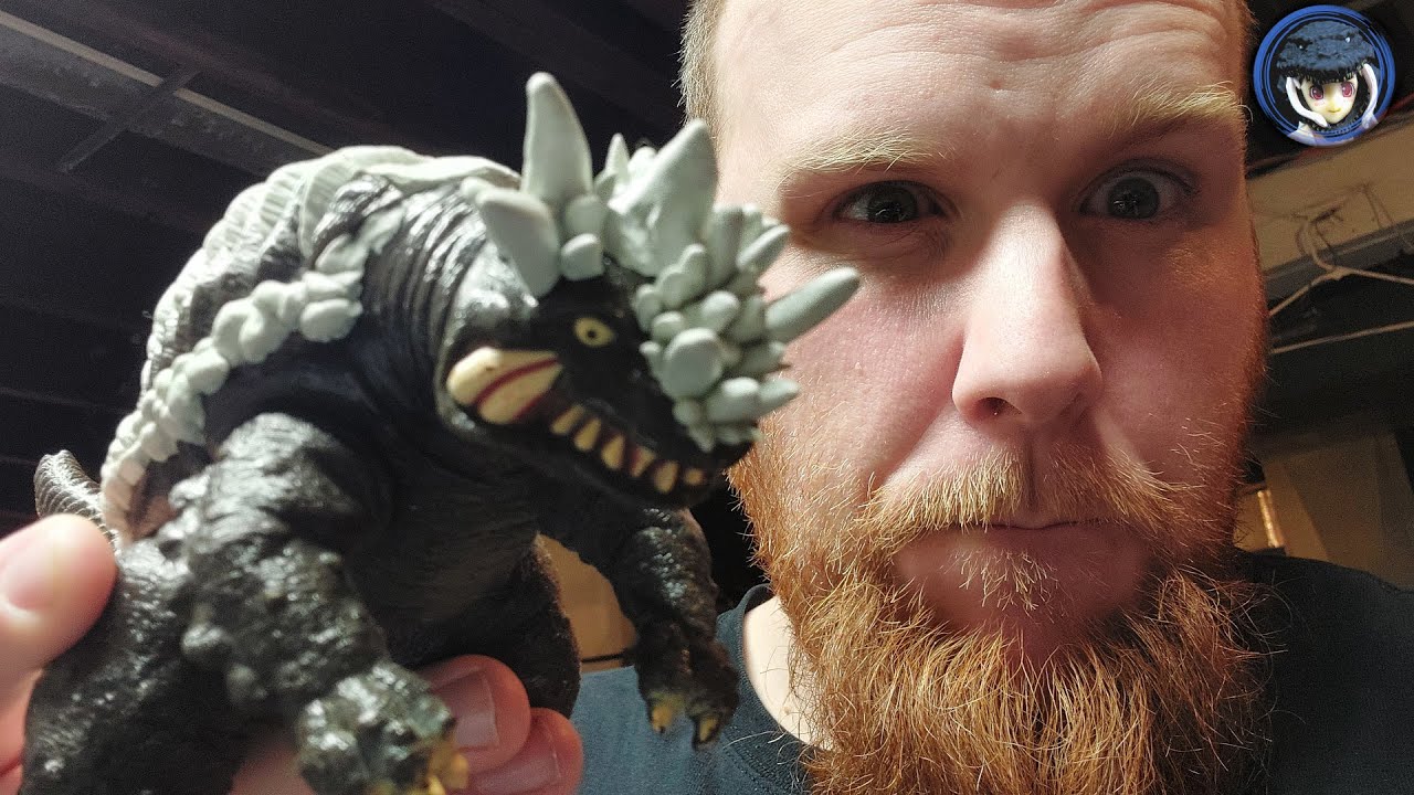 Customizing An Ultraman Vinyl Into Magular And Possibly More Pt 2 ...