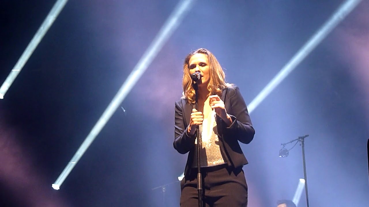 Lorie Pester - Trois Fois Rien - L'Olympia - 31.05.2018 - YouTube