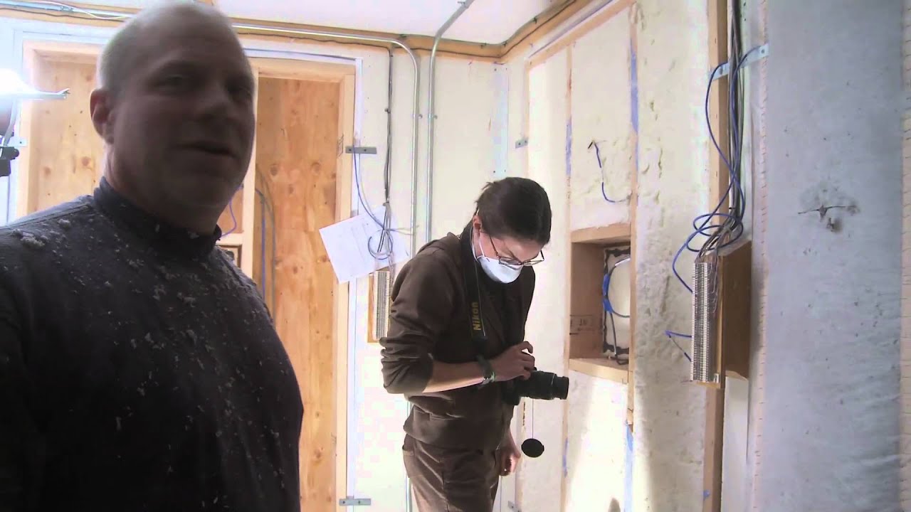 Mobile Test Lab: Dense pack blown-in cellulose insulation - YouTube
