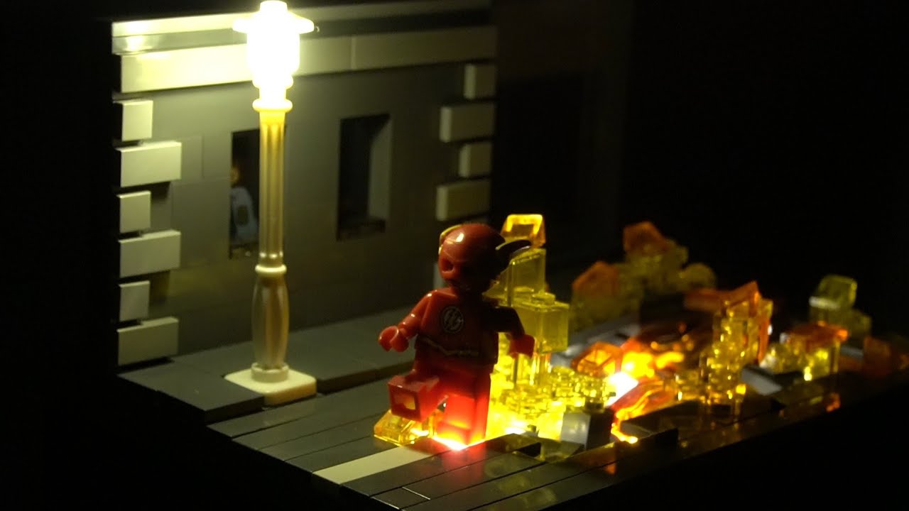 The Flash running Lego MOC - YouTube