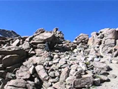 Hiking over Lamarck Col - YouTube