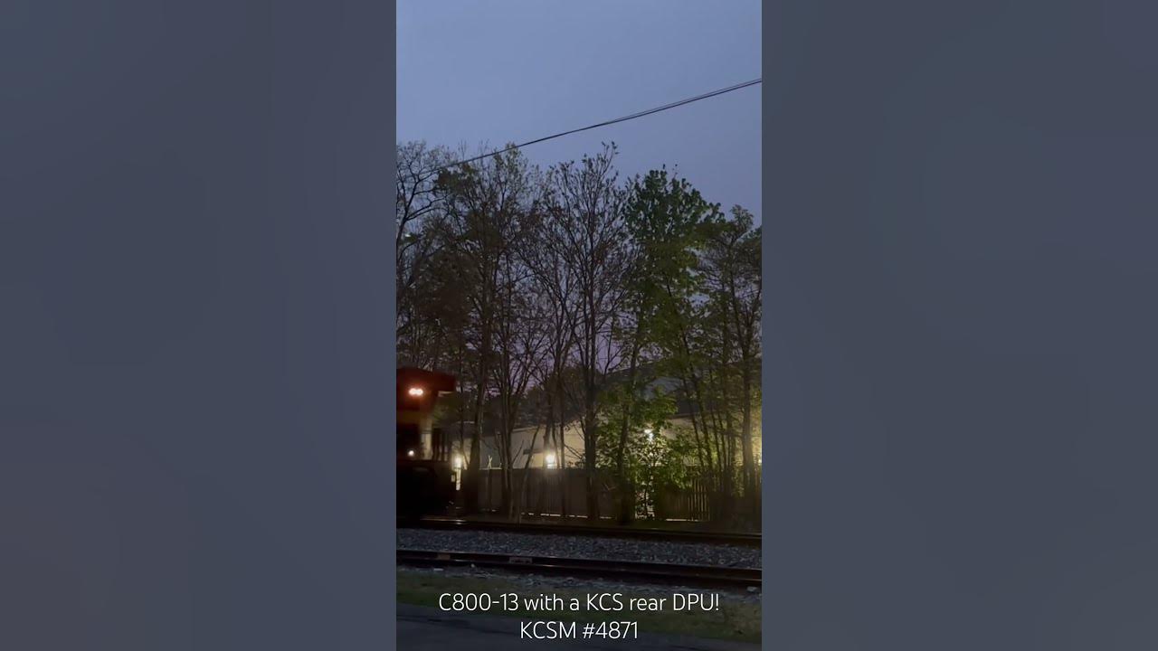 C800-13 with a KCS rear DPU! KCSM #4871 In Holland, MI - YouTube