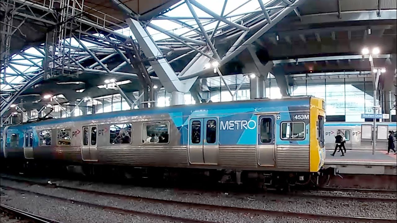 Southern Cross Suburban Platforms - December 2019 - YouTube