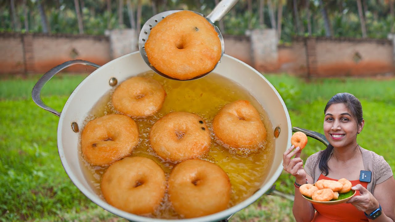 Medu Vada Recipe | How to make Ulundu Vadai at home | Soul of sumi ...