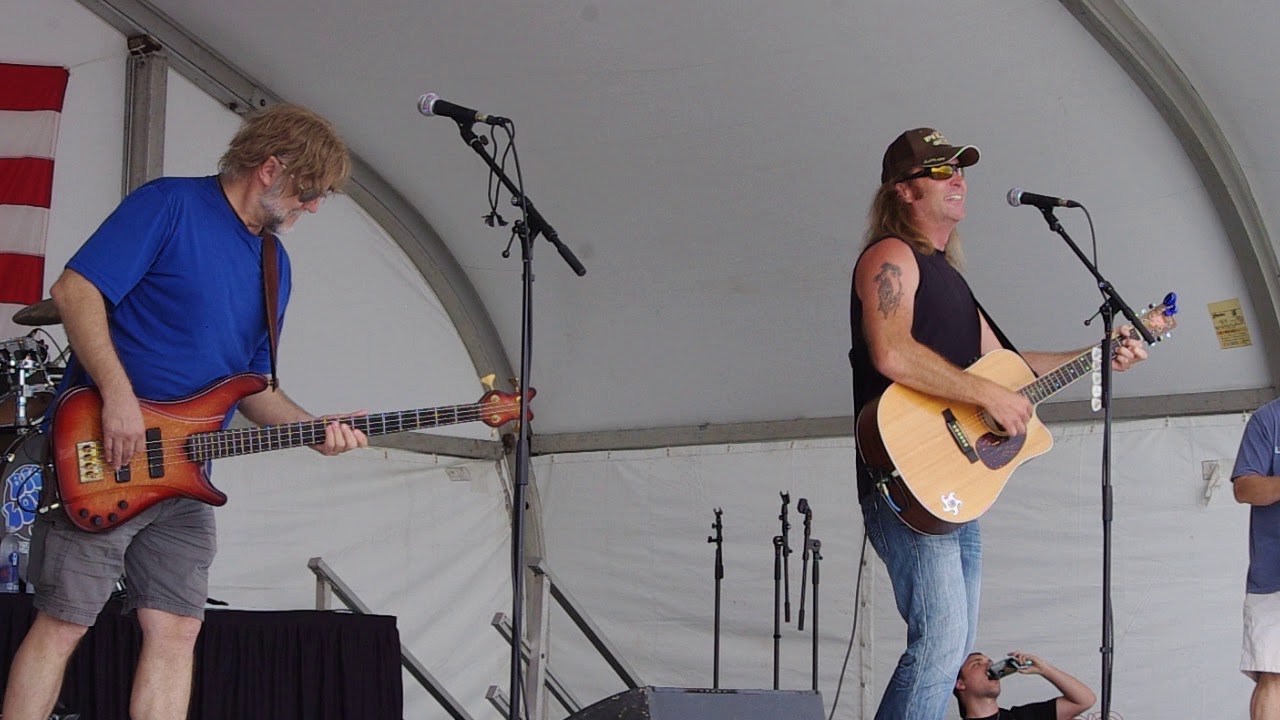 Chris Sacks Band performing Margaritaville by Jimmy Buffett - YouTube