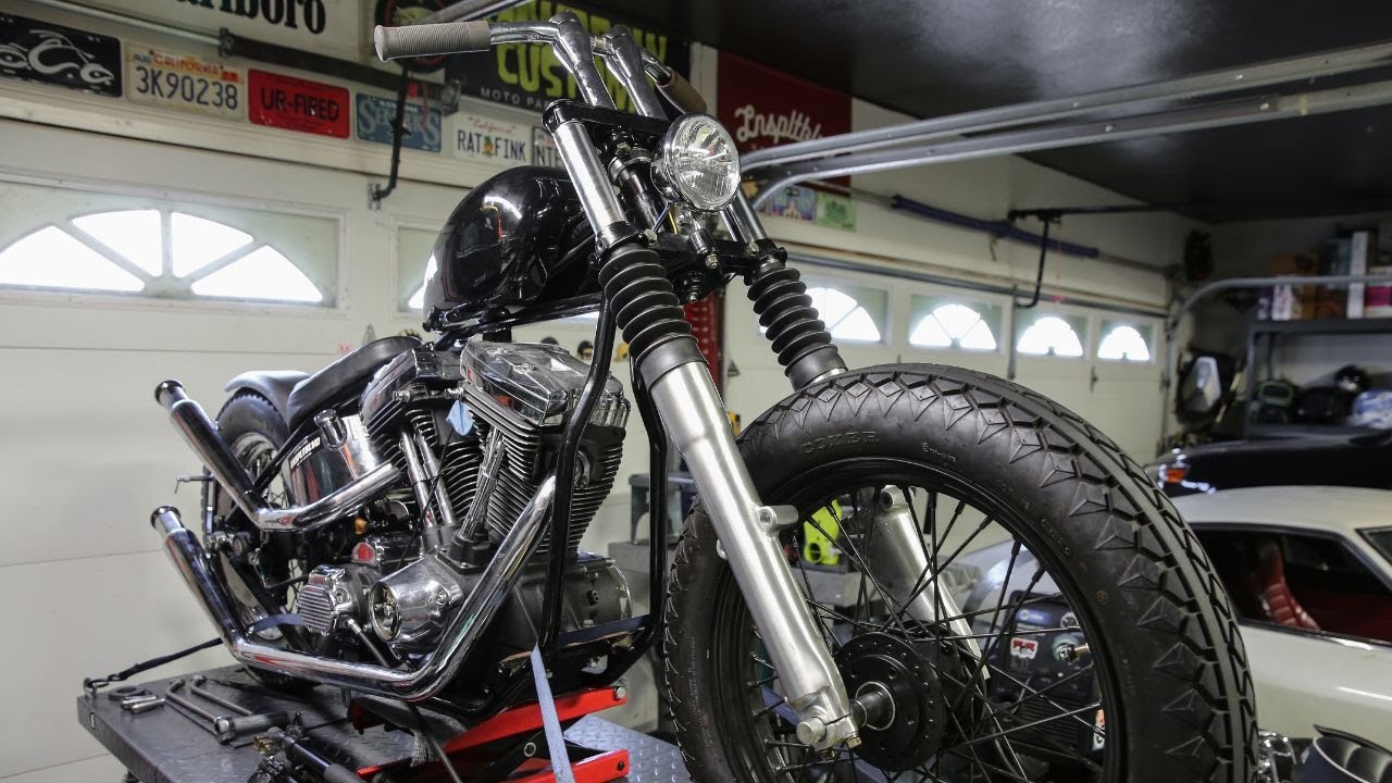 Big Twin EVO Chopper Build | Part 7 Headlight, Oil Tank, Pipes - YouTube
