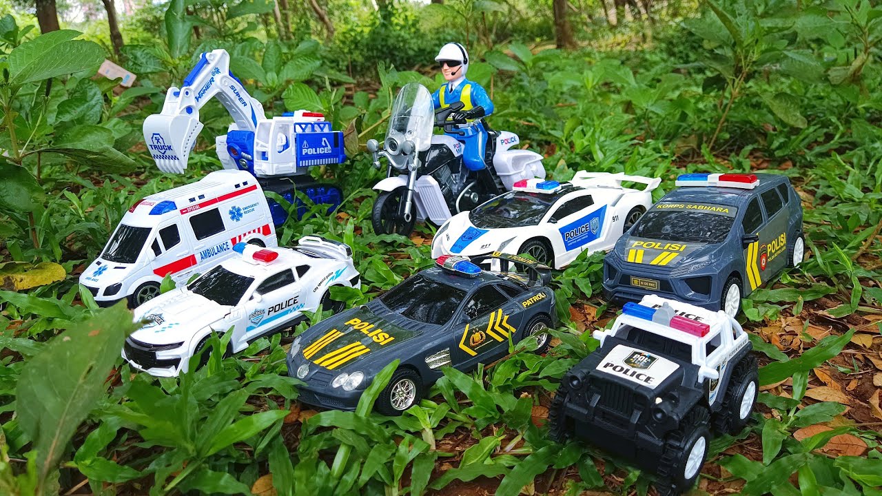 Mencari mobil patroli polisi, mobil polisi militer, polisi patwal ...