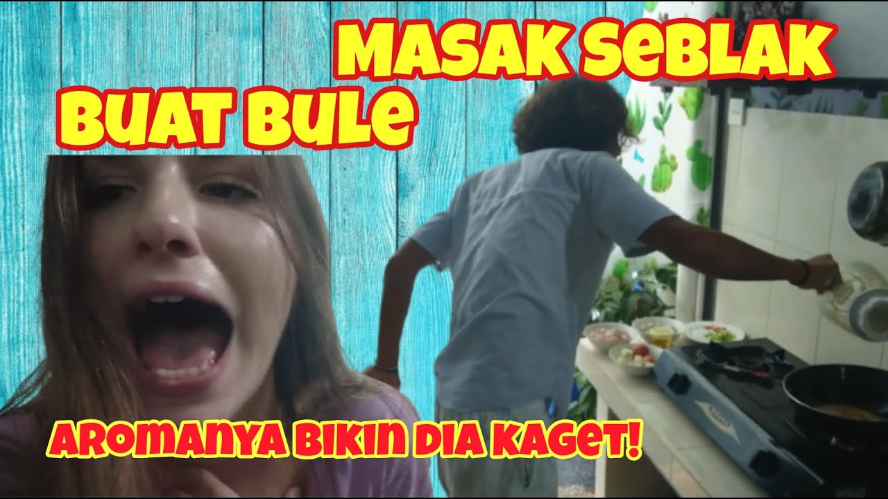 BULE MAKAN SEBLAK | EATING SEBLAK IN INDONESIA | OLA PRÓBUJE SEBLAK W ...