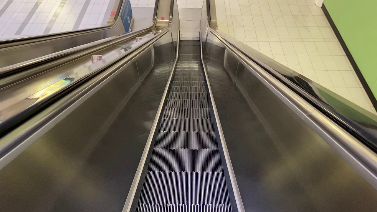 Montgomery Escalator at NewPark Mall - YouTube
