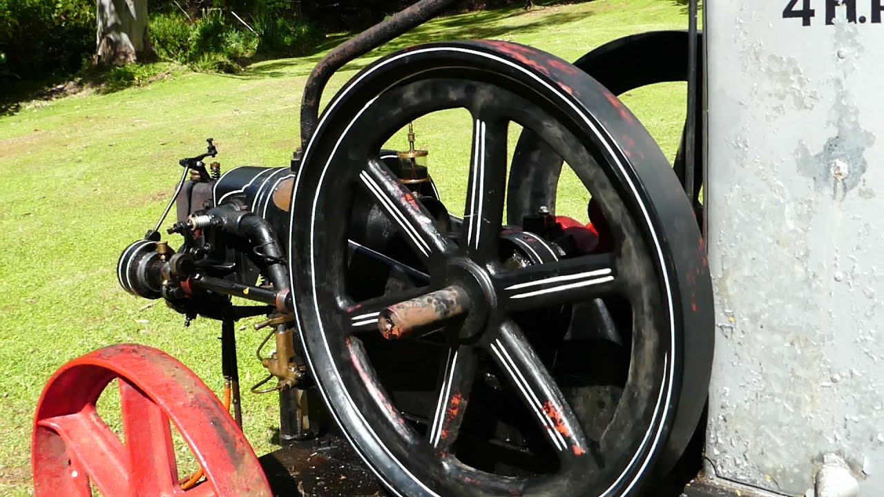 Portable Austral Oil Engine - YouTube