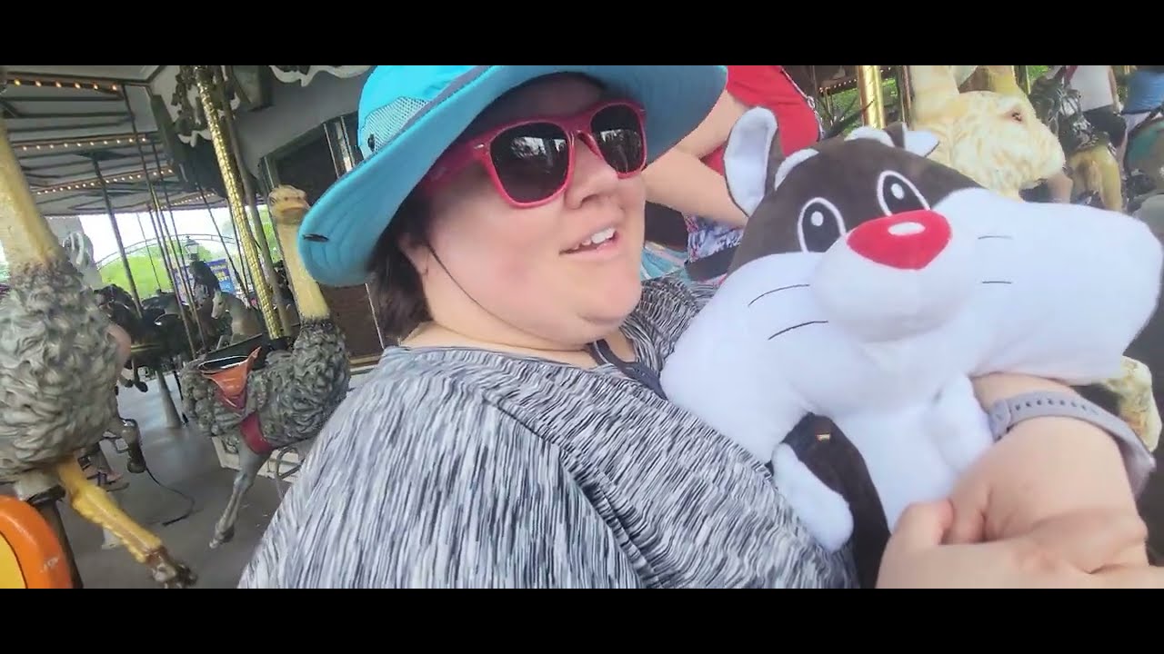 Columbia Carousel Ride Six Flags Great America 5-18-24 - YouTube