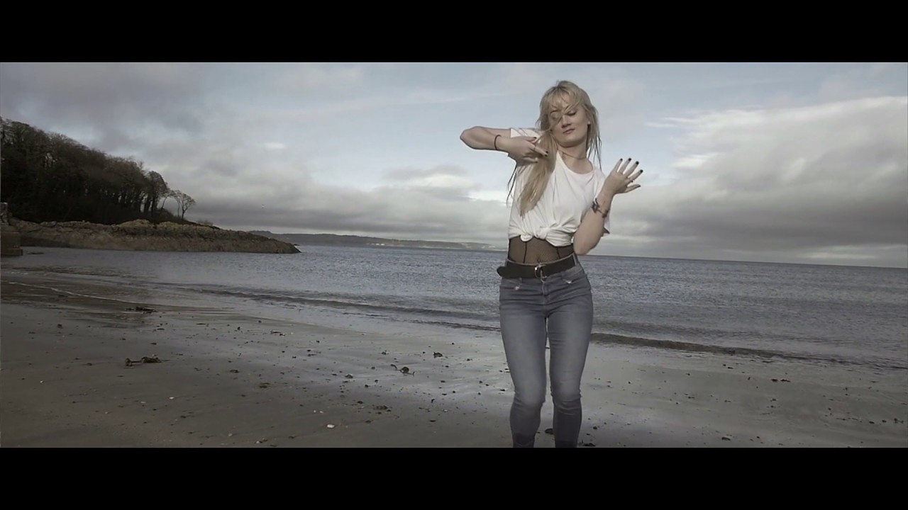 (Official video) Sarai J - Wild & Free - YouTube