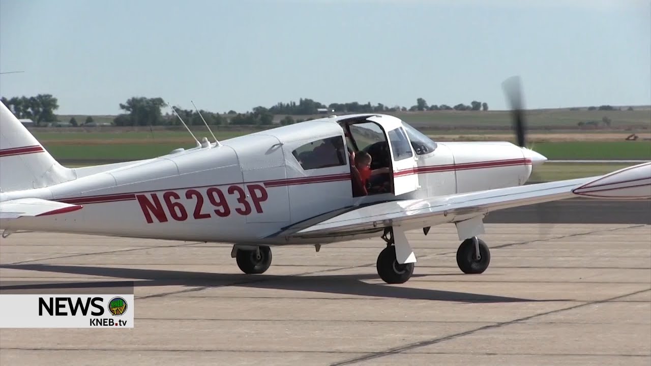 Airport Appreciation Day and Fly-In event - YouTube