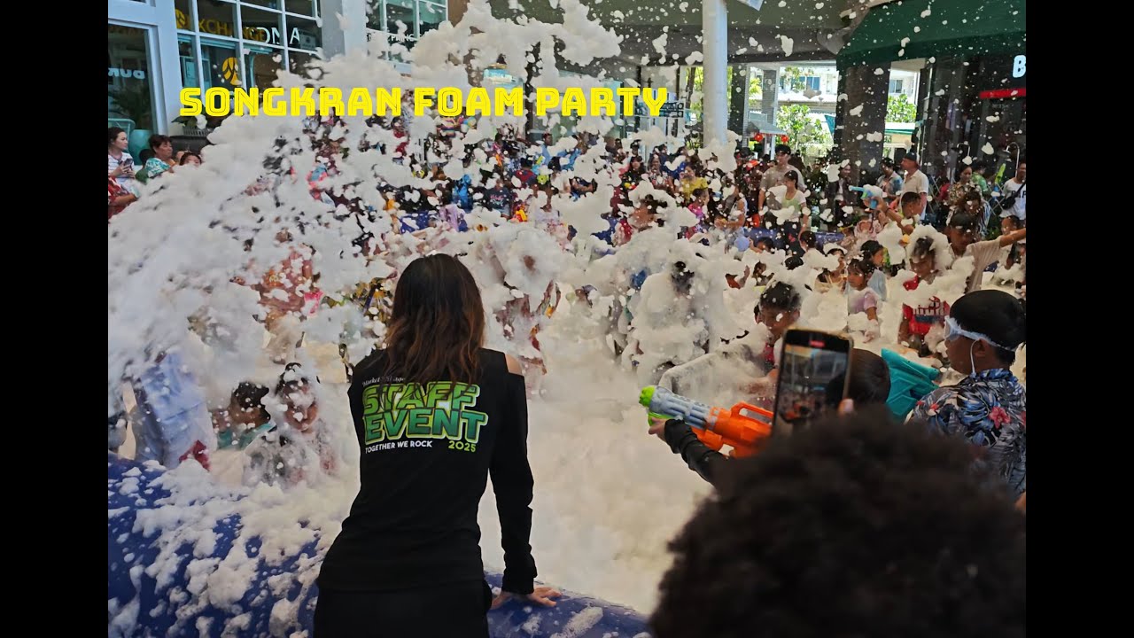 Songkran Foam Party Market Village Hua Hin - YouTube