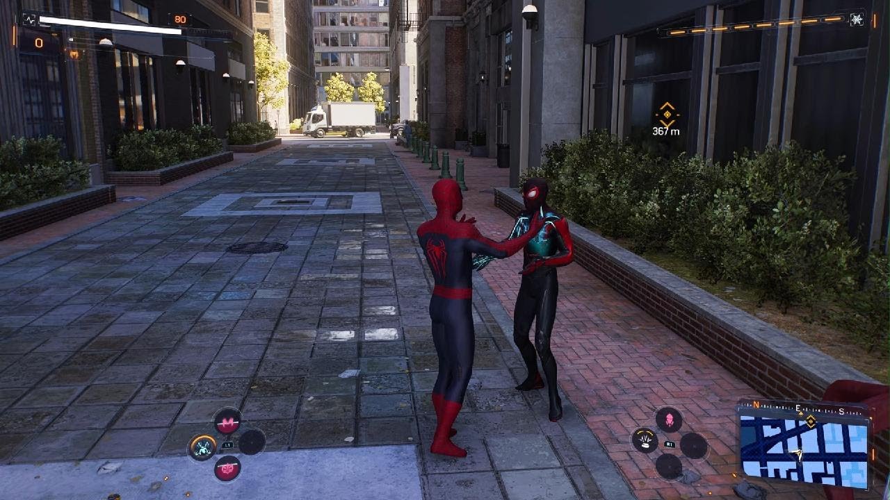 Miles and Peter take down a crime together! Marvel's Spider-Man 2 - YouTube