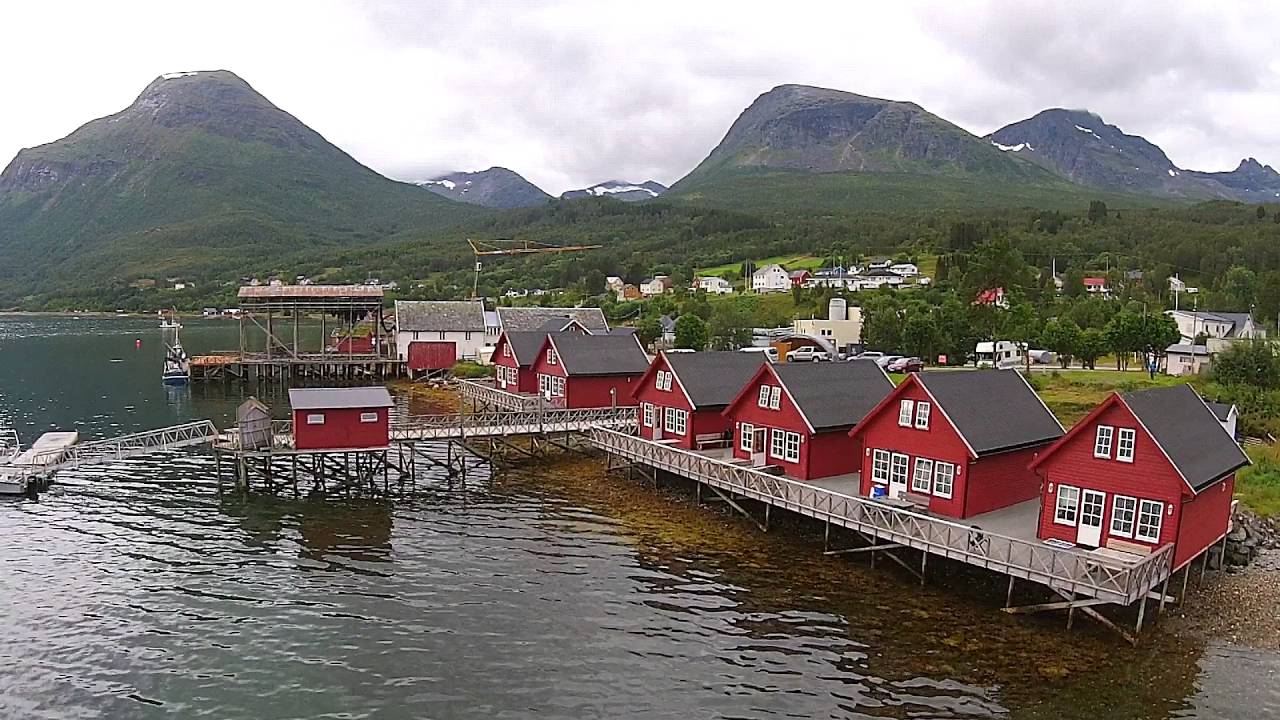 Din Tur fishing destination - Foldvik bryggeferie - YouTube