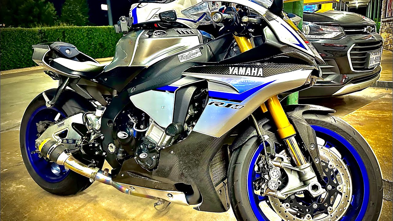 Yamaha R1M vs Truck & SUVs | 160mph | GoPro Hero 12| 4K | Mod 2.0 - YouTube
