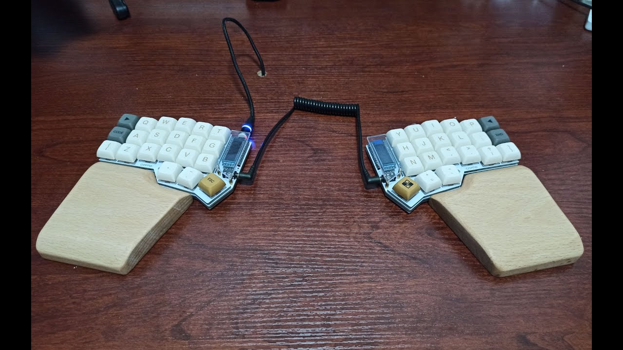 DIY a wooden wrest rest for corne split keyboard - YouTube