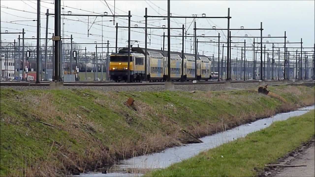 1728 DD-AR, Alsthom NS serie 1700 met stoptrein richting Dordrecht ...