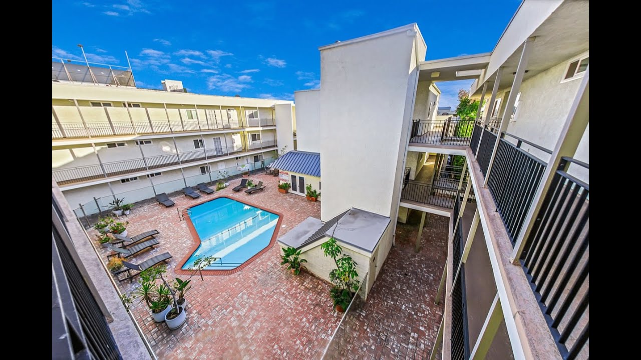 Orit Gadish Presents: Top floor corner unit condo centrally located in ...