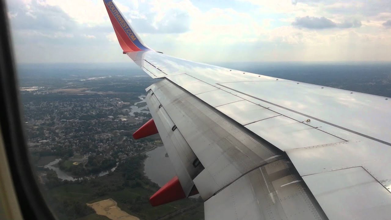 Southwest Airlines B737-7H4 Philadelphia Landing - YouTube
