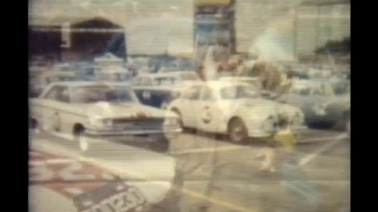 JEFF UREN FORD GALAXIE RACE 1963 SILVERSTONE.wmv - YouTube