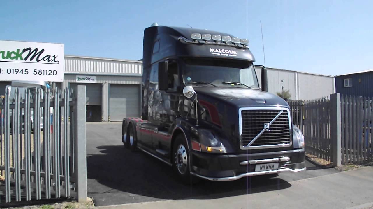 TruckMax 10inch!! Twin-Stacks - VOLVO VN - WH Malcolm - YouTube