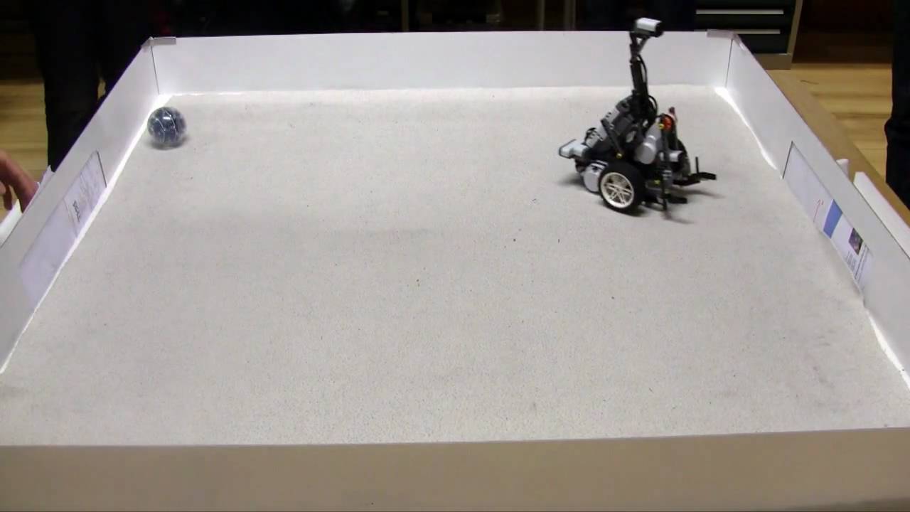Robot Soccer LEGO NXT Lund University May 2009, group 4 - YouTube